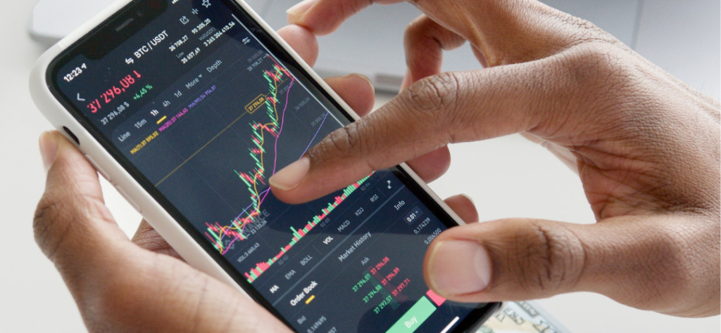 Qué es y Cómo se Calcula la TIR | Crowmie